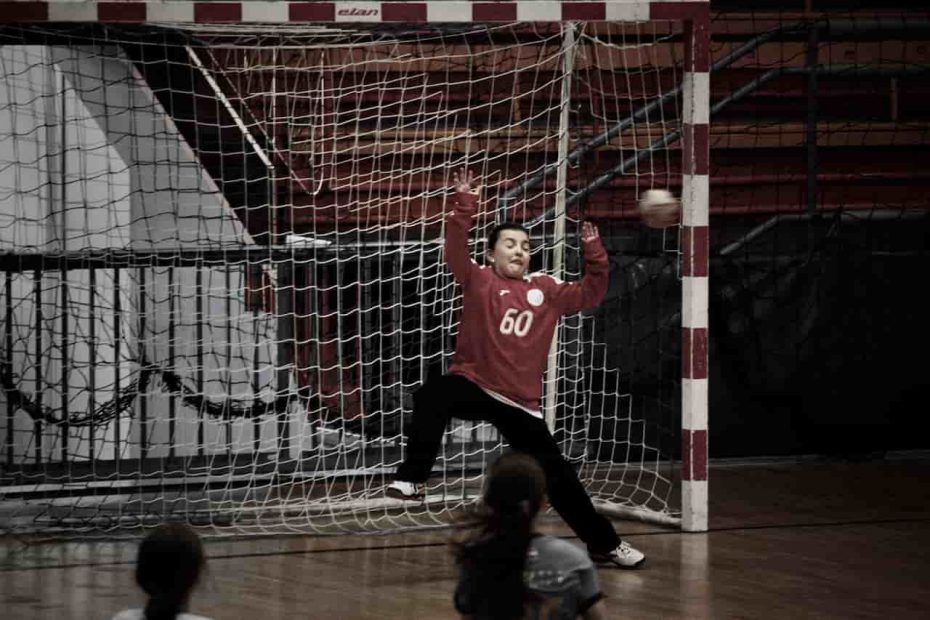 WHO IS THE GOALKEEPER? | Handball Evolution